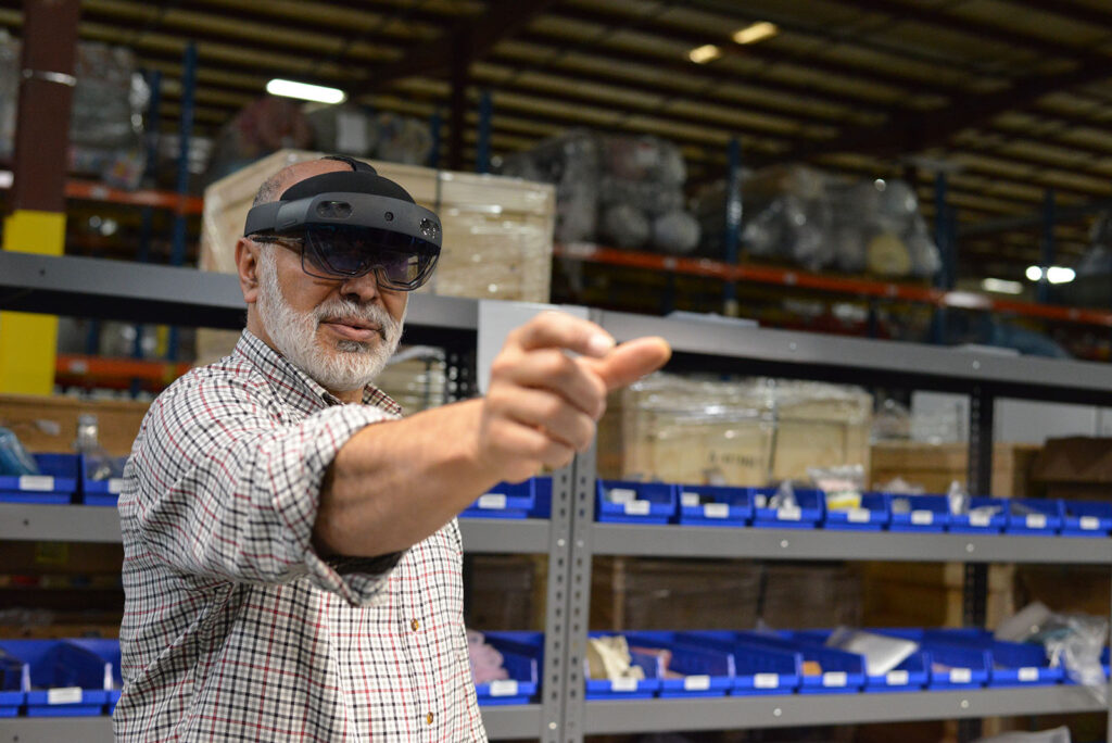 How Kinetyc Uses Augmented Reality to Simplify Complex Assembly | Kinetyc